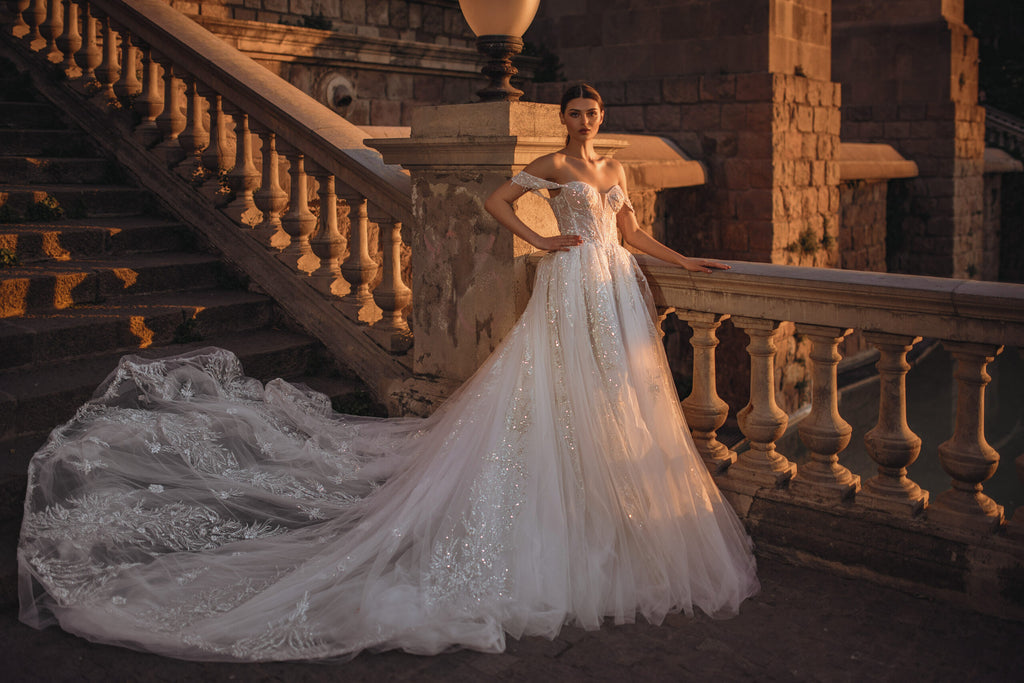Moonlight– Bridal Paradise